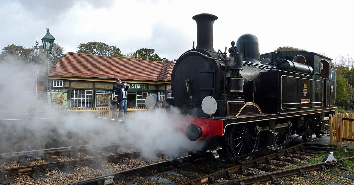 £36k fundraiser launched to return W24 Calbourne to service | Steam ...